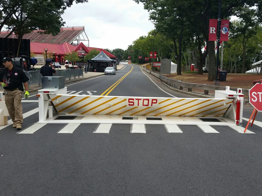 The Best Types of Portable Barriers | Delta Scientific